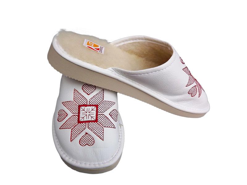 Papuci de casa - alb - artizanat-cadouri.ro