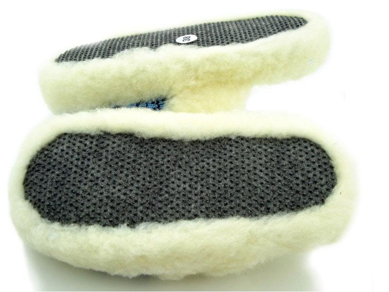 Papuci de iarna - lana naturala - artizanat-cadouri.ro