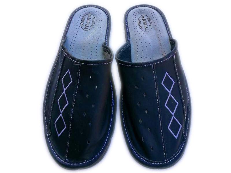 Papuc de casa pt barbati - negru cu model - artizanat-cadouri.ro